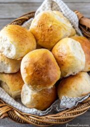 Easy Dinner Rolls | Precious Core